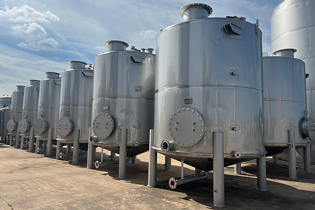 7-off Vessels for Liquid Colour Storage | Tanks and Vessels