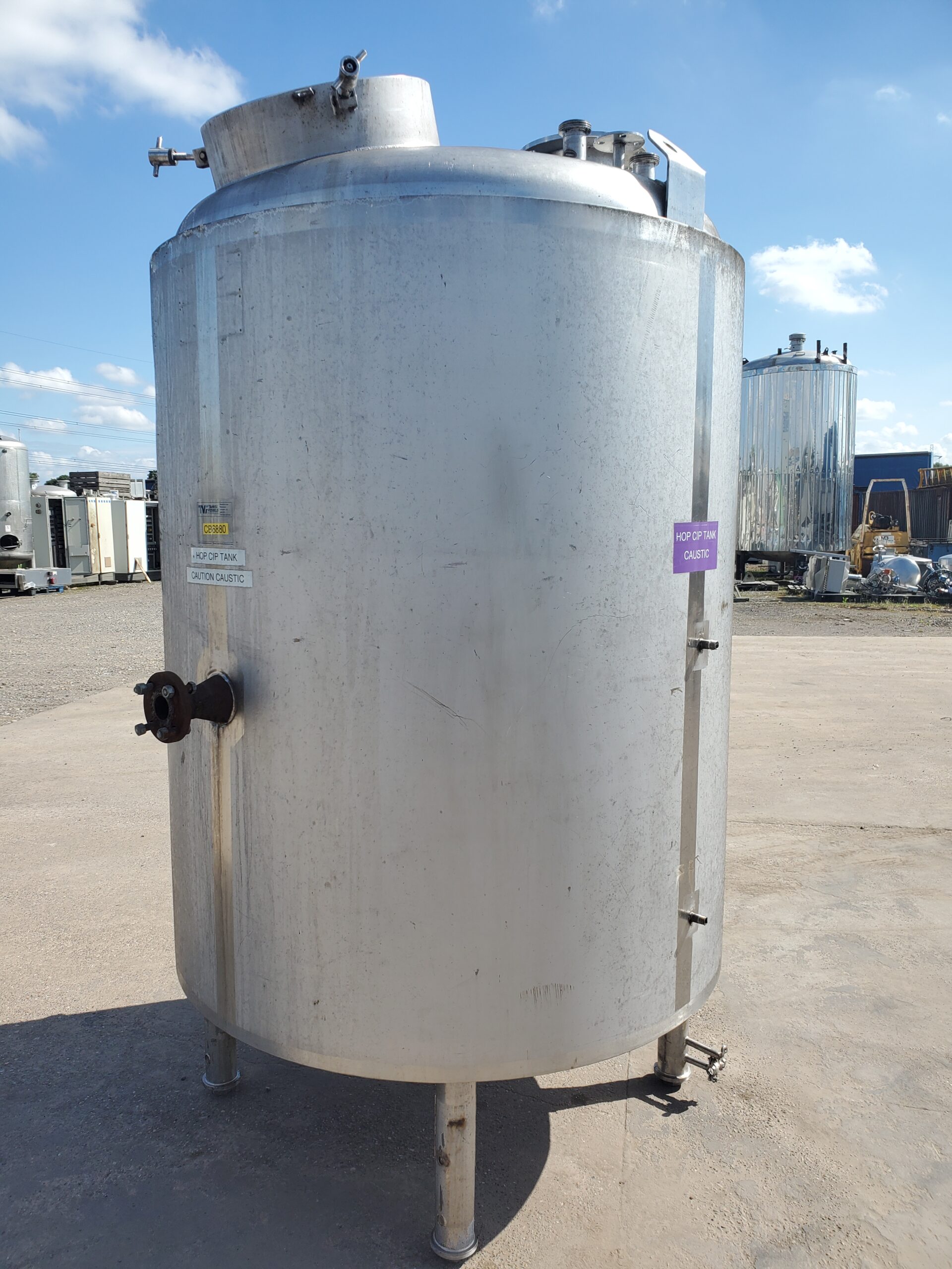 Used 2500 Litre / 550 Gallon Capacity Jacketed Insulated Stainless ...