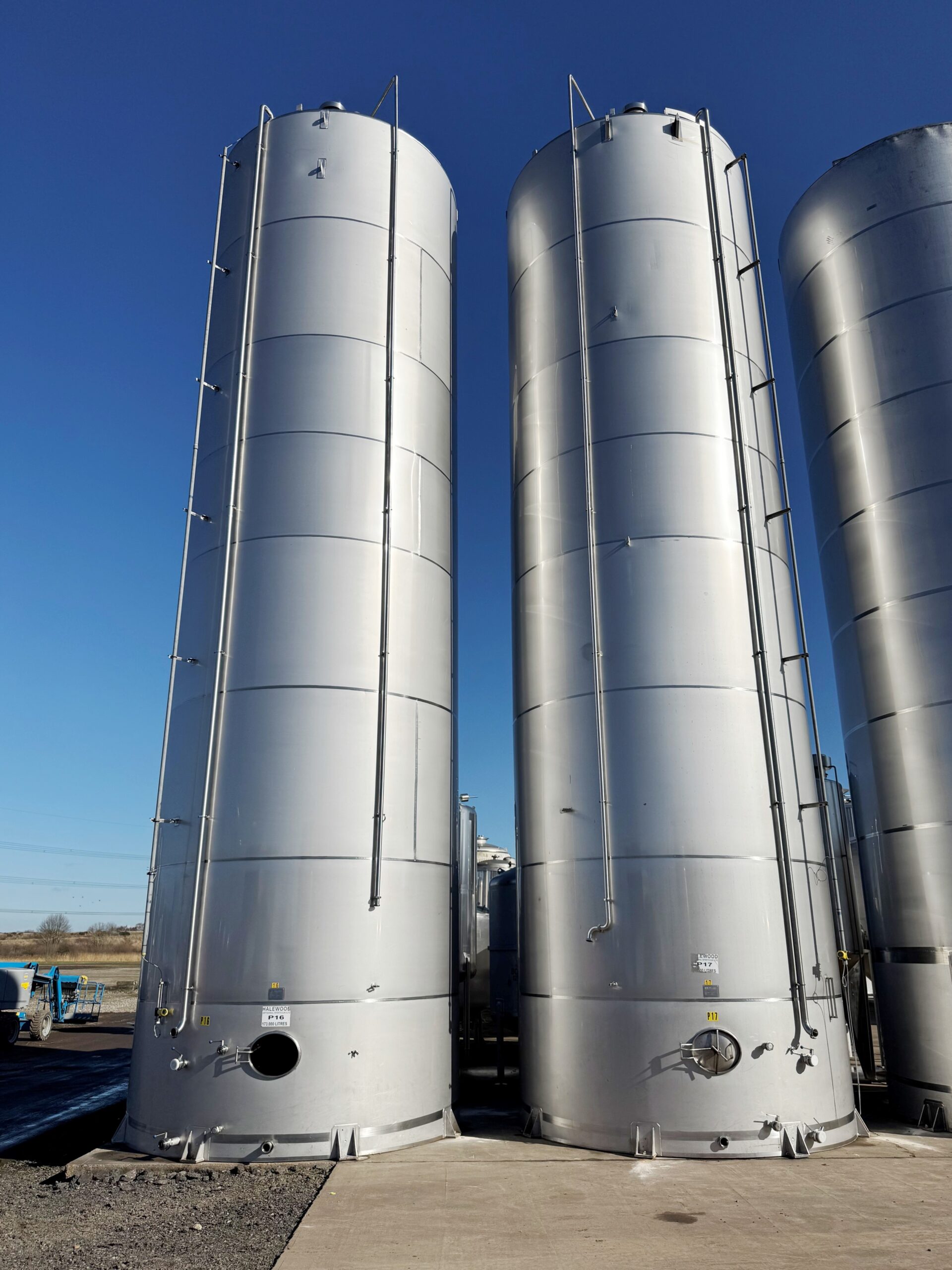 Used 170000 Litre / 37403 Gallon Vertical Stainless Steel 304 Storage ...