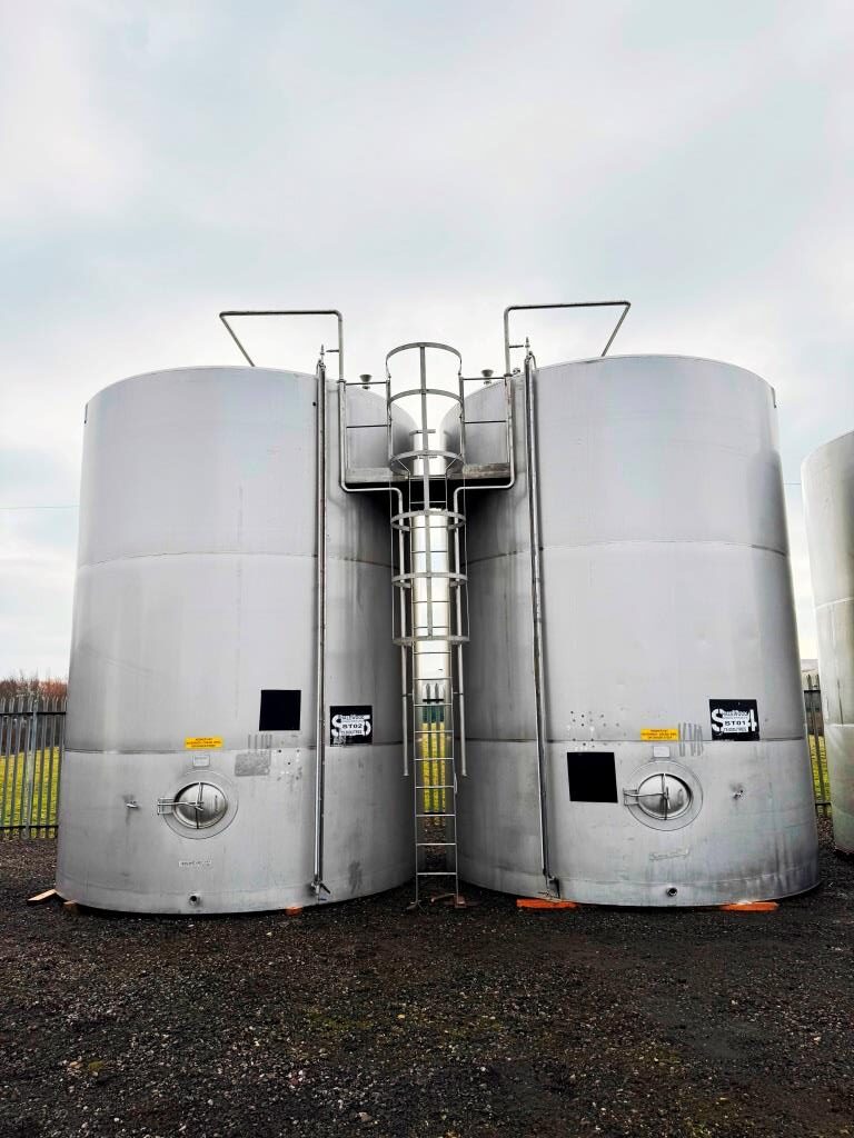 Used 74000 Litre / 16281 Gallons Vertical Stainless Steel / Internal ...