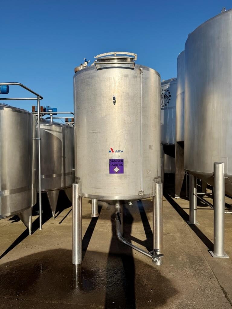 Used 3000 Litre / 660 Gallons Vertical Stainless Steel 316 APV CIP Tank ...