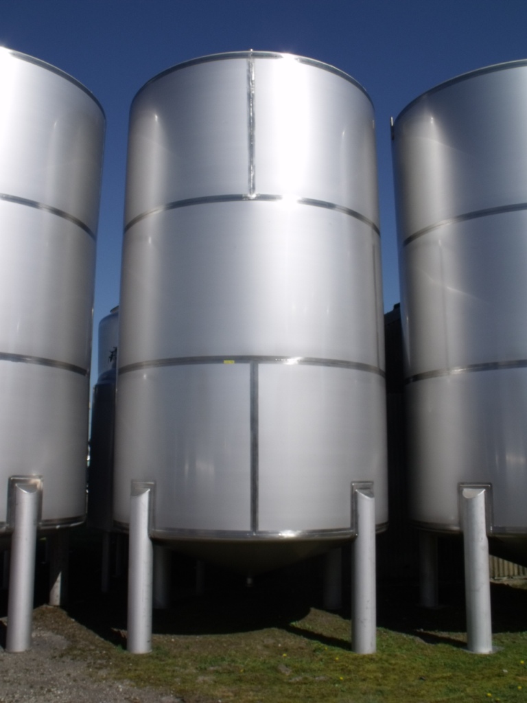 Used 30000 litre 6600 gallon Vertical Stainless Steel 316, Free ...
