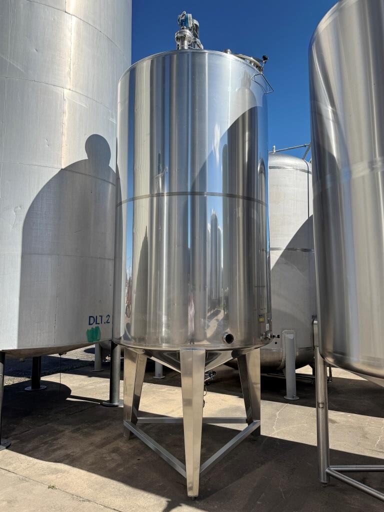 Used 9300 litre / 2046 Gallons Gross / Vertical / Stainless Steel 316 ...