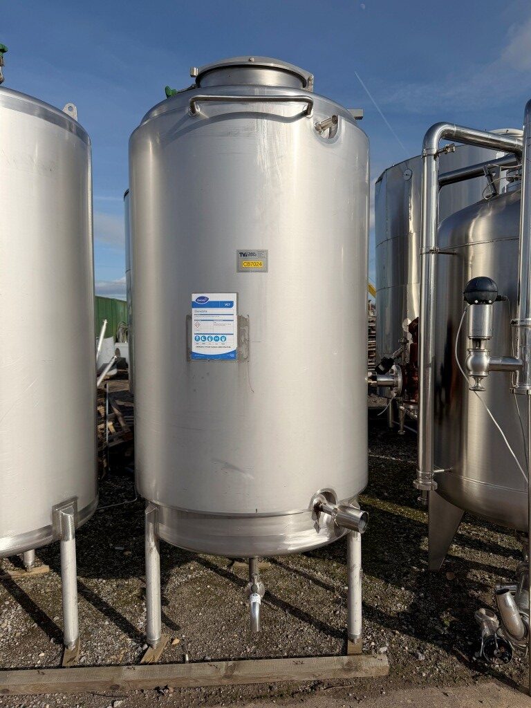 Used 2400 litre / 528 gallons Gross / Vertical / Stainless Steel ...